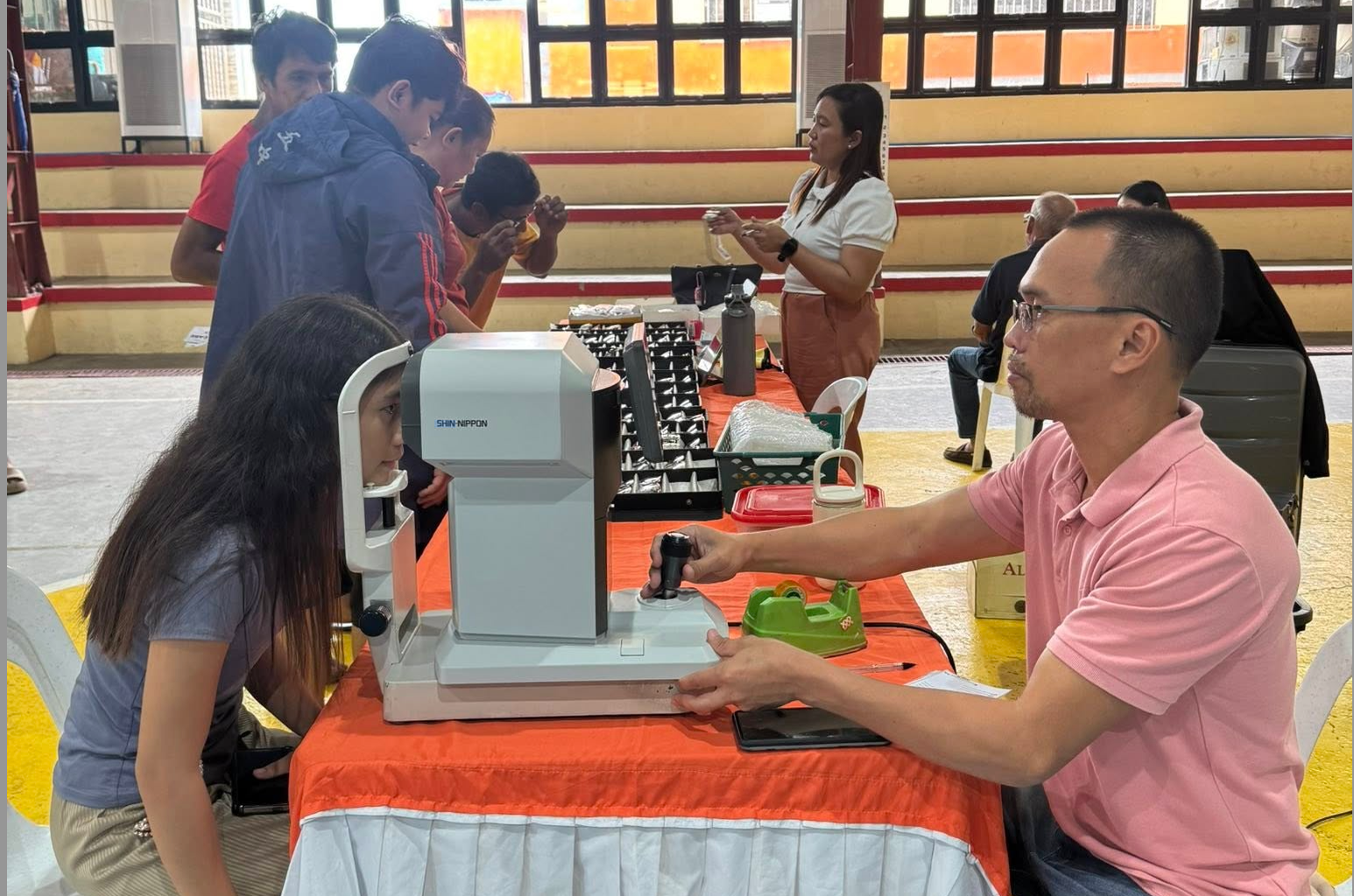 Therma Luzon, LGUs provide eye and dental care